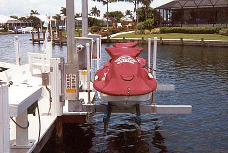 GOLDEN BOAT LIFTS PWC LIFT - SWIVEL SEAWALL MOUNT JS1500R - Lifturi ...