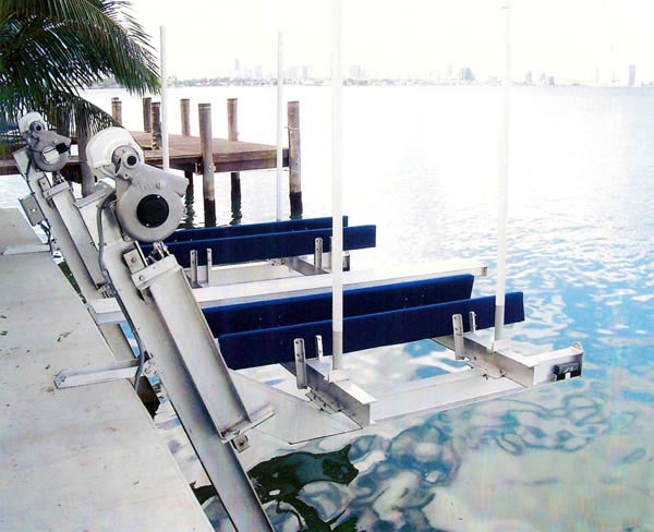 GOLDEN BOAT LIFTS PWC LIFT - SINGLE TRACK ELEVATOR - Lifturi - MyBoat